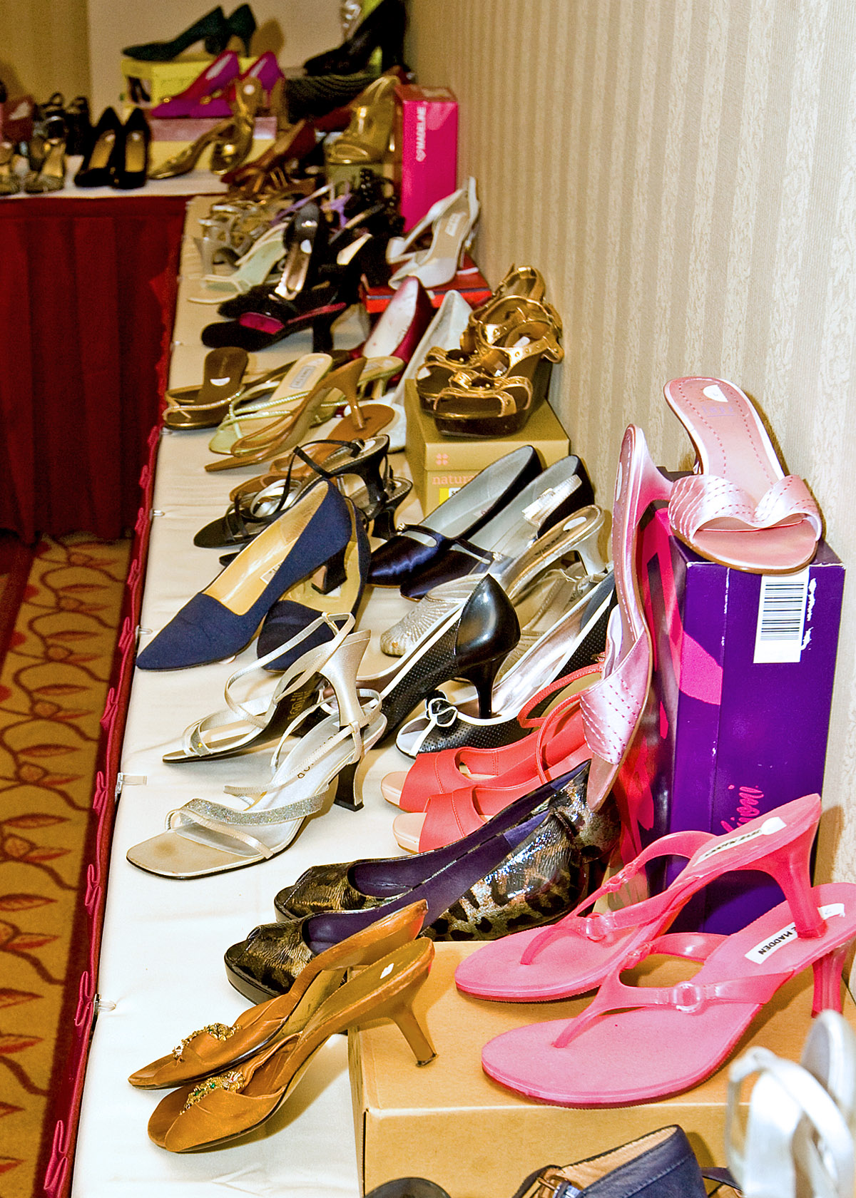 SLIDESHOW: Highline Schools Foundation provides dresses for the prom ...